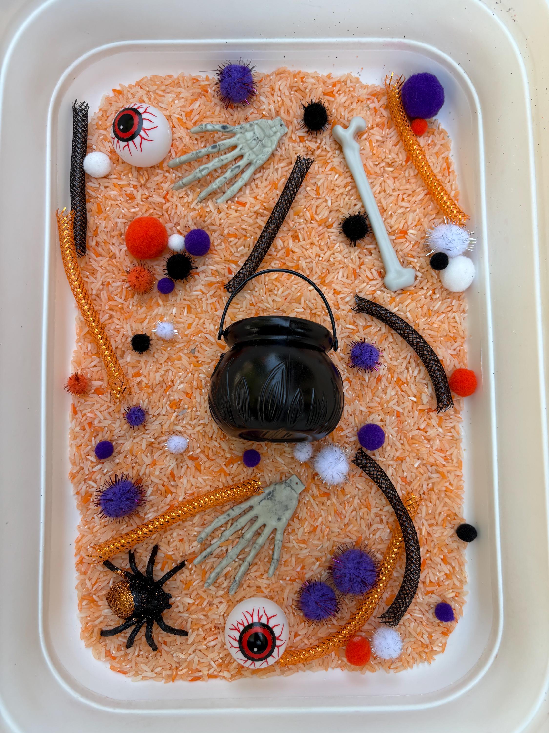 Sensory Play Kit, Spooky Halloween Sensory Bin, Pour and Play - Etsy