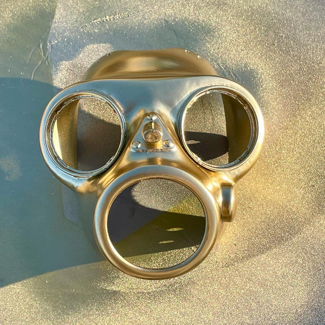 Sid Wilson Slipknot 25th Anniversary Gold Gas Mask miniature - Etsy