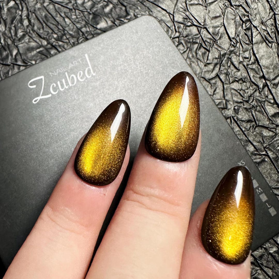 Vintage Copper Gold Chasing Light Cat Eye/glittery Presson Nail ...