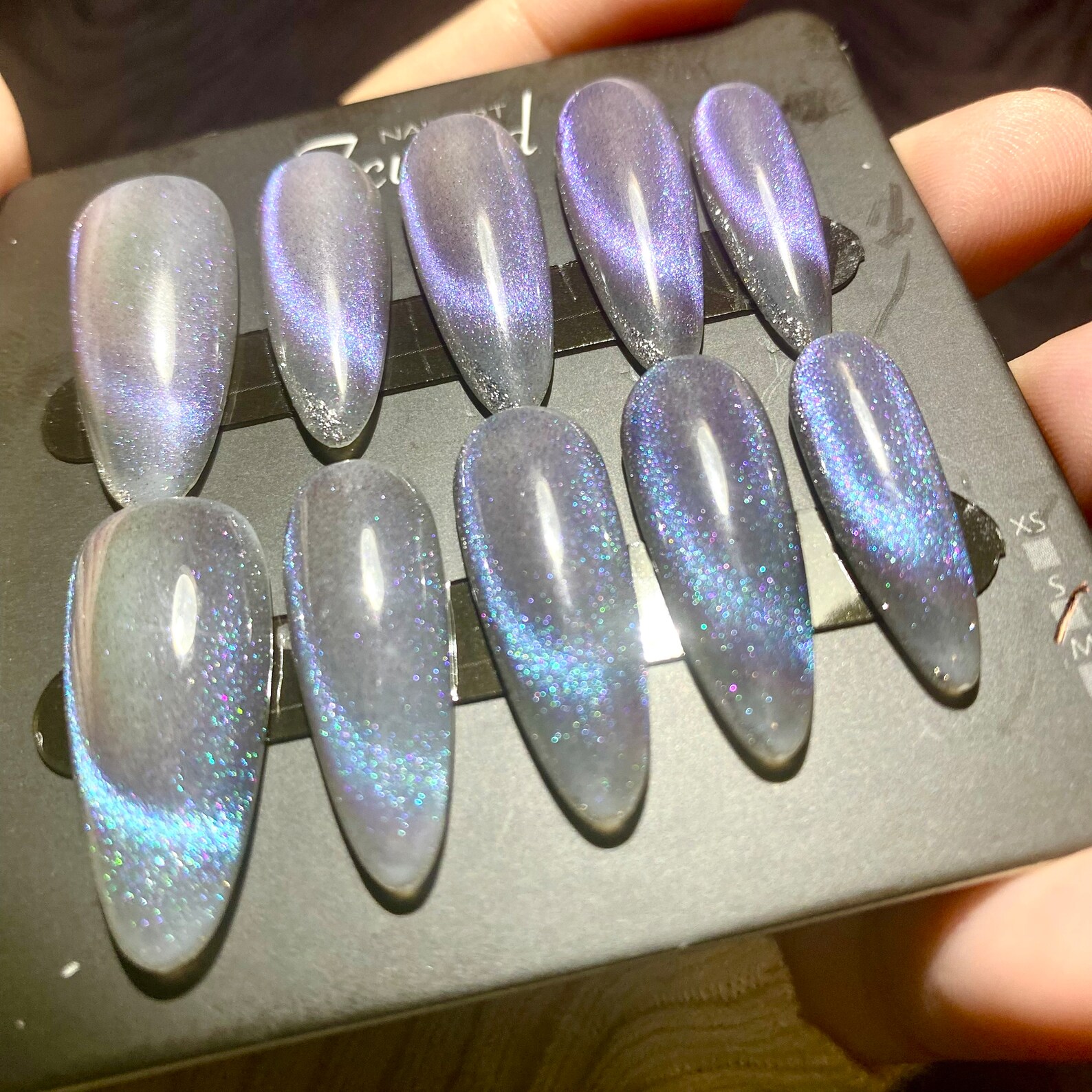 Neon Night Multichrome Cat Eye Silver Stroke Minimal Presson Nail ...