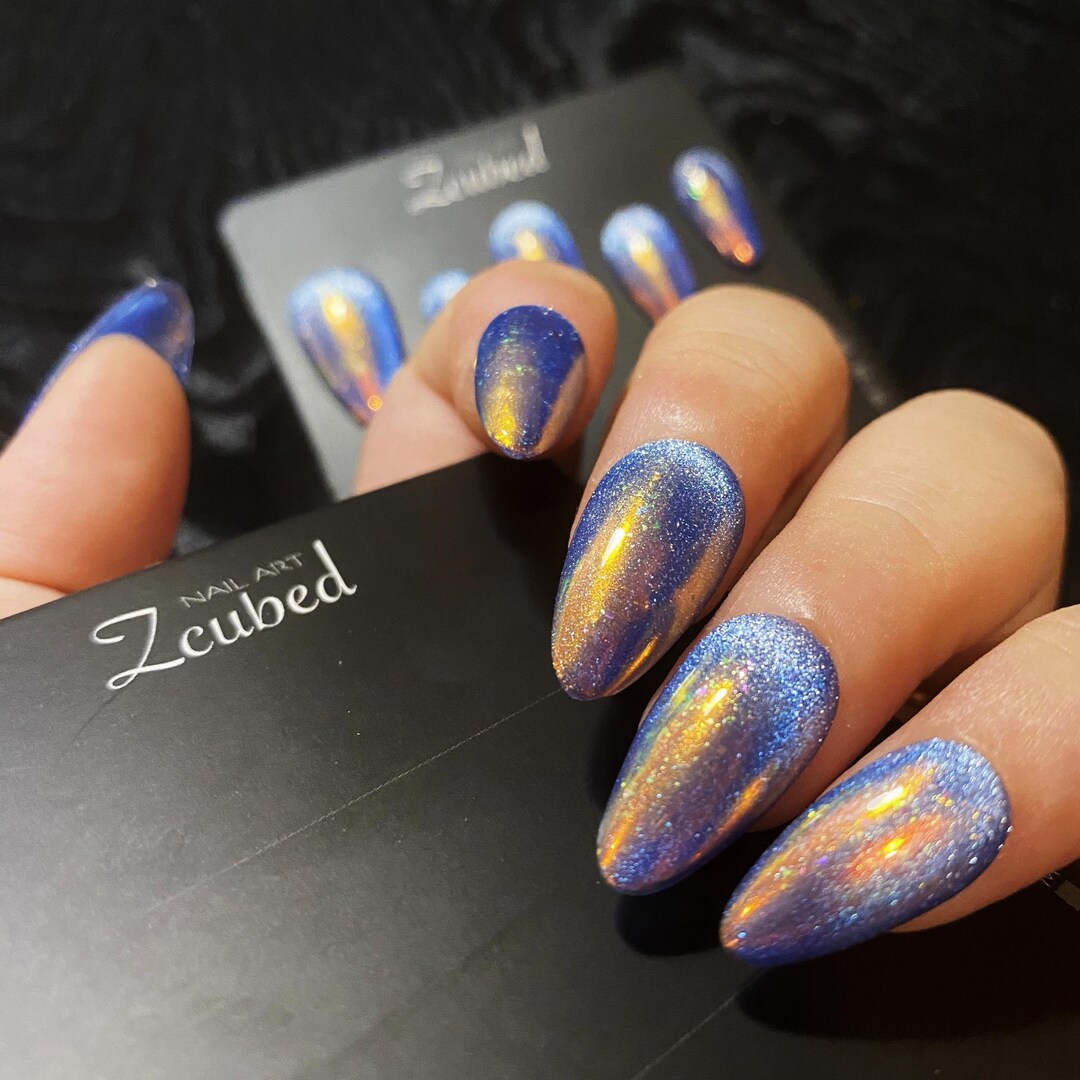 Starry Blue Chasing Light Cat Eye/rusty-brass Metallic Mirror Glossy ...