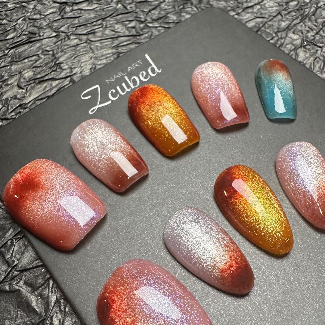 Colorful Rainbow Chasing Light Cat Eye/maroon Smudged Presson Nail ...