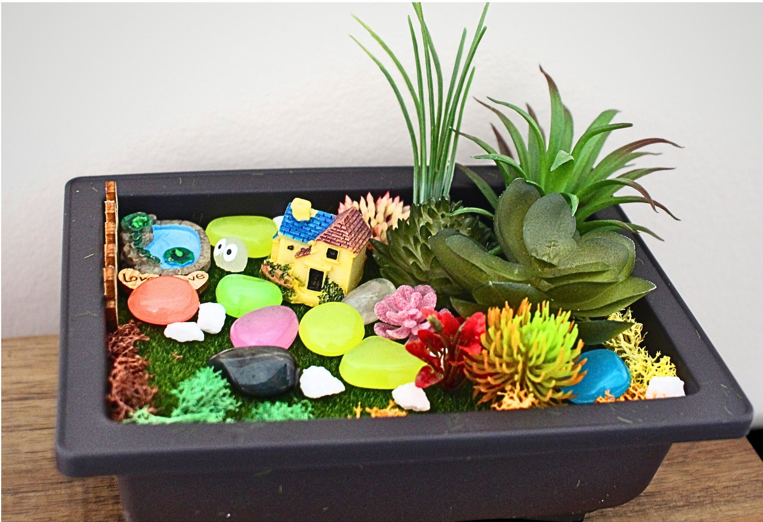 Teeny Tiny House Weeny Small Little Petite Itsy Miniscule Magic Micro ...