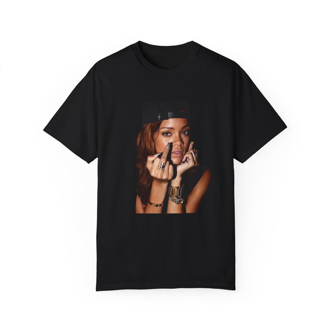 Rihanna Middle Finger Unisex Shirt - Etsy