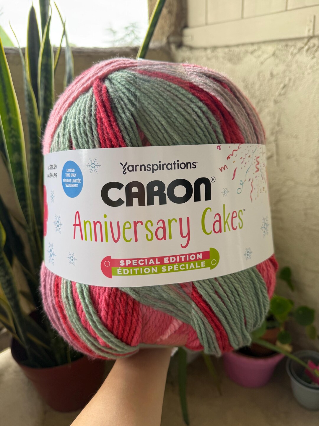 Limited Edition Caron Anniversary Cake Yarn - Holly Jolly - Super Bulky ...