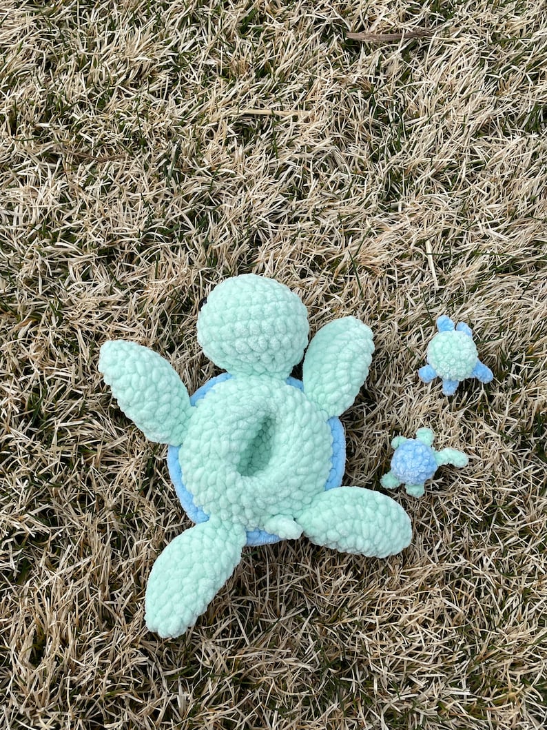Mommy Sea Turtle With Babies! Crochet Plushy Toy - Etsy