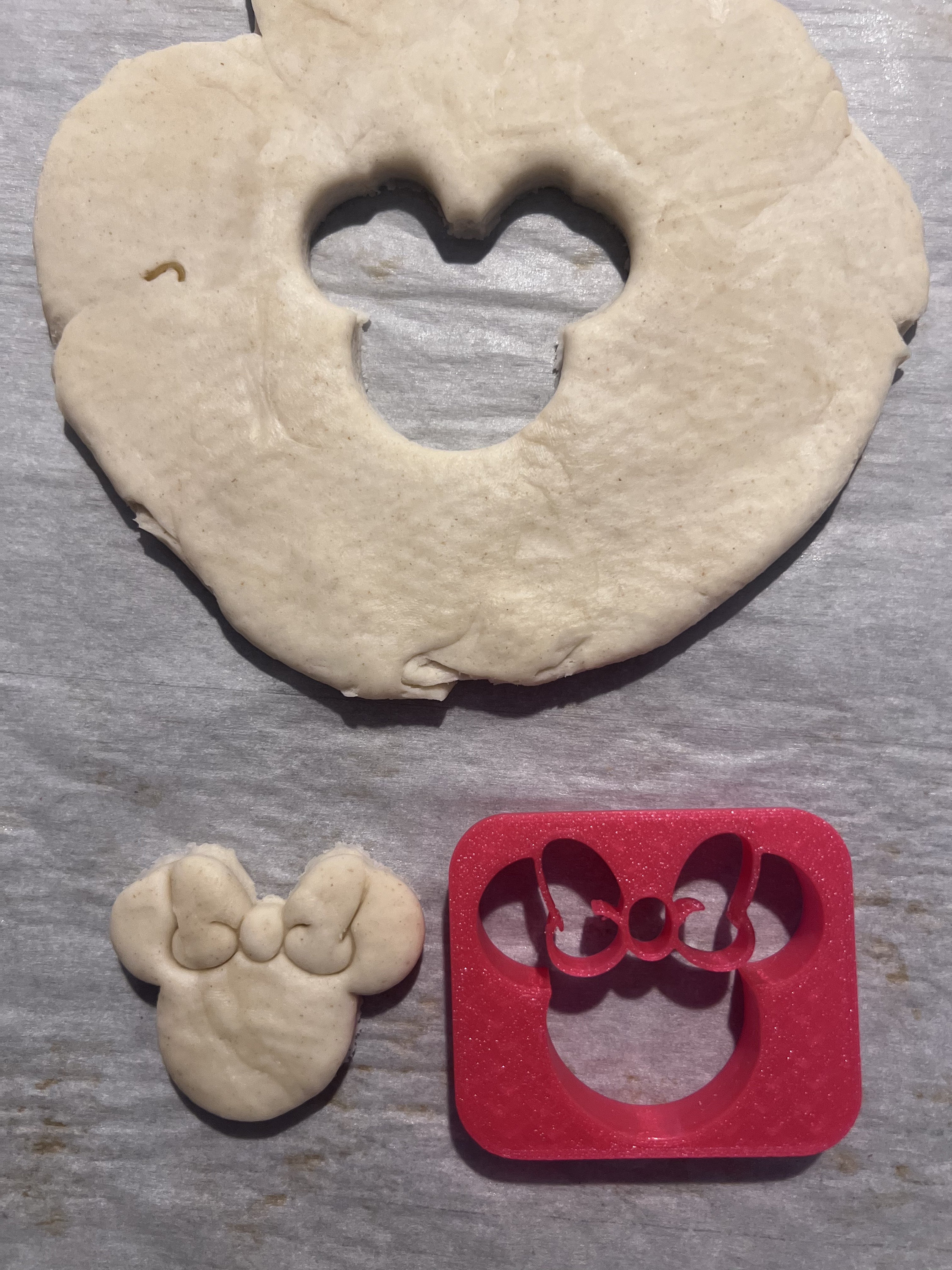 Minnie Mouse Cookie / Cracker Cutter - Etsy