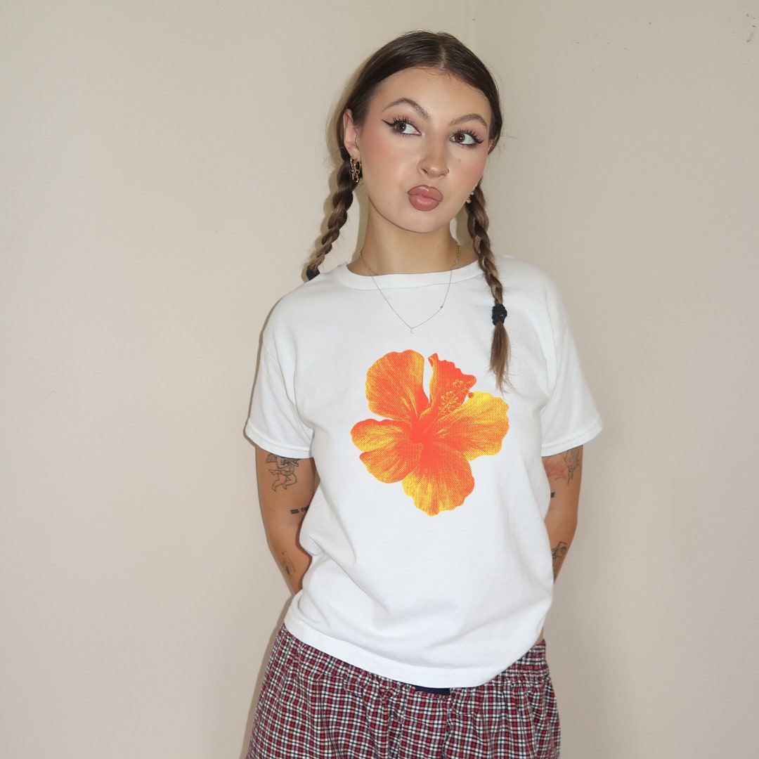 Hibiscus Flower Baby Tee | Hibiscus Graphic Baby Tee, 90s Baby Tee, Y2k ...