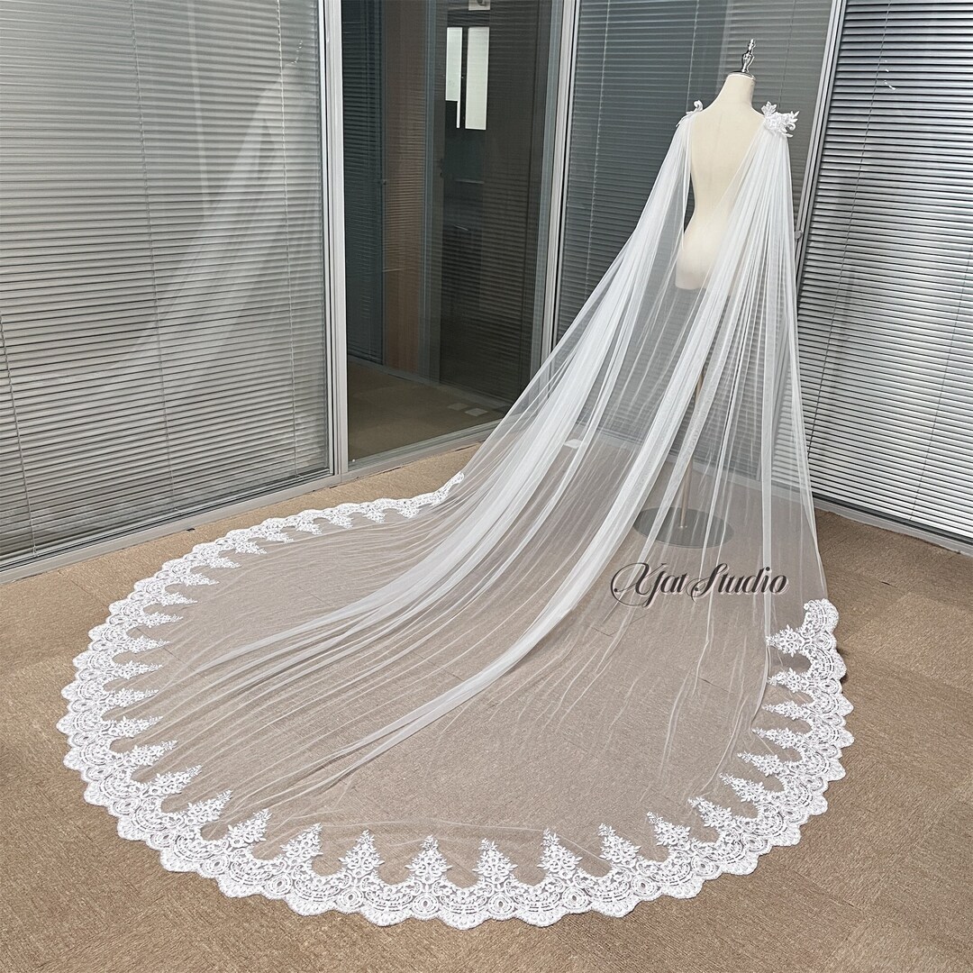 White Lace Cape Bridal Cloak Boho Lace Ivory Tulle Cape Wedding Cape ...
