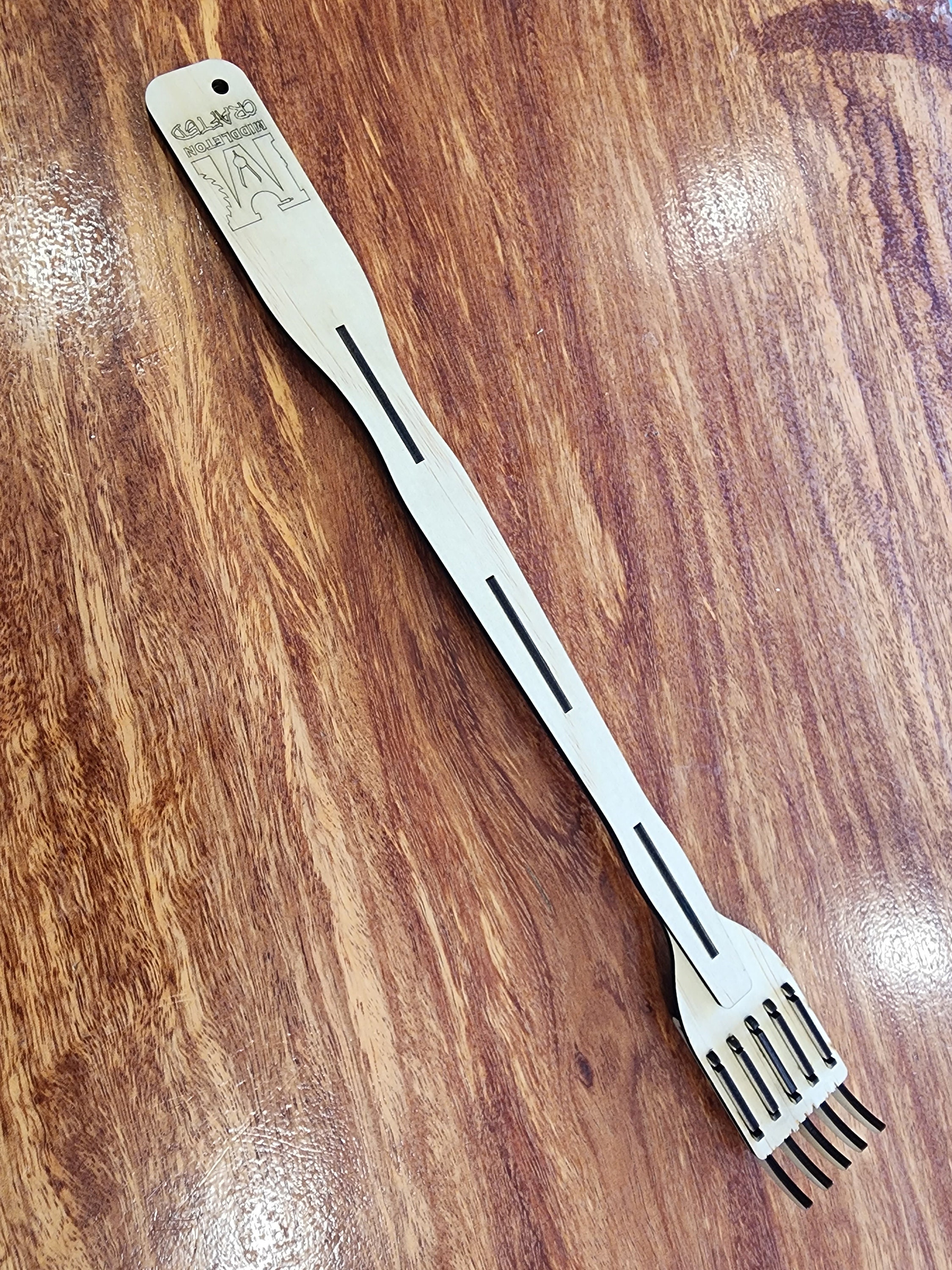 400mm Laser Cut File Back Scratcher With Replaceable Fingers 3mm Ply ...