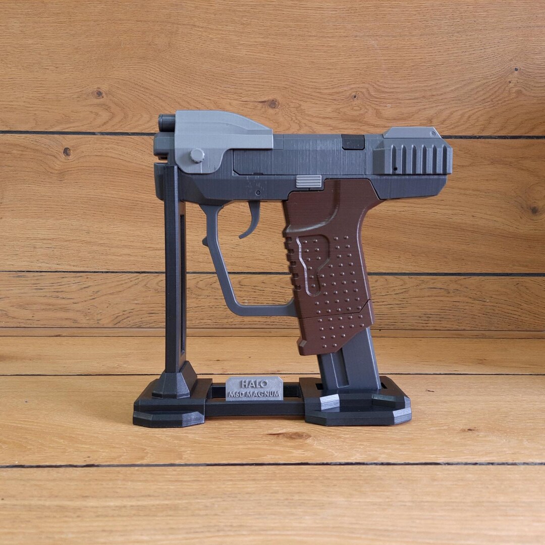 M6D With Display Stand Halo Pistol Replica Prop Cosplay 3D Printed 1:1 ...