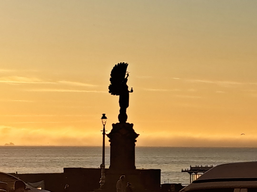 Brighton Peace Statue - Etsy