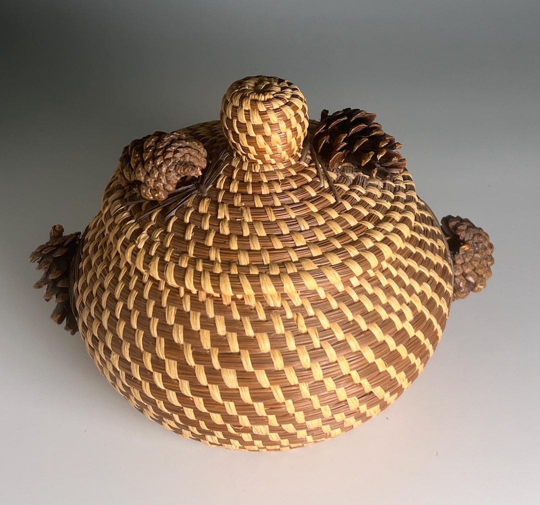 Native American Coushatta Pine Needle Basket With Pinecones - Etsy