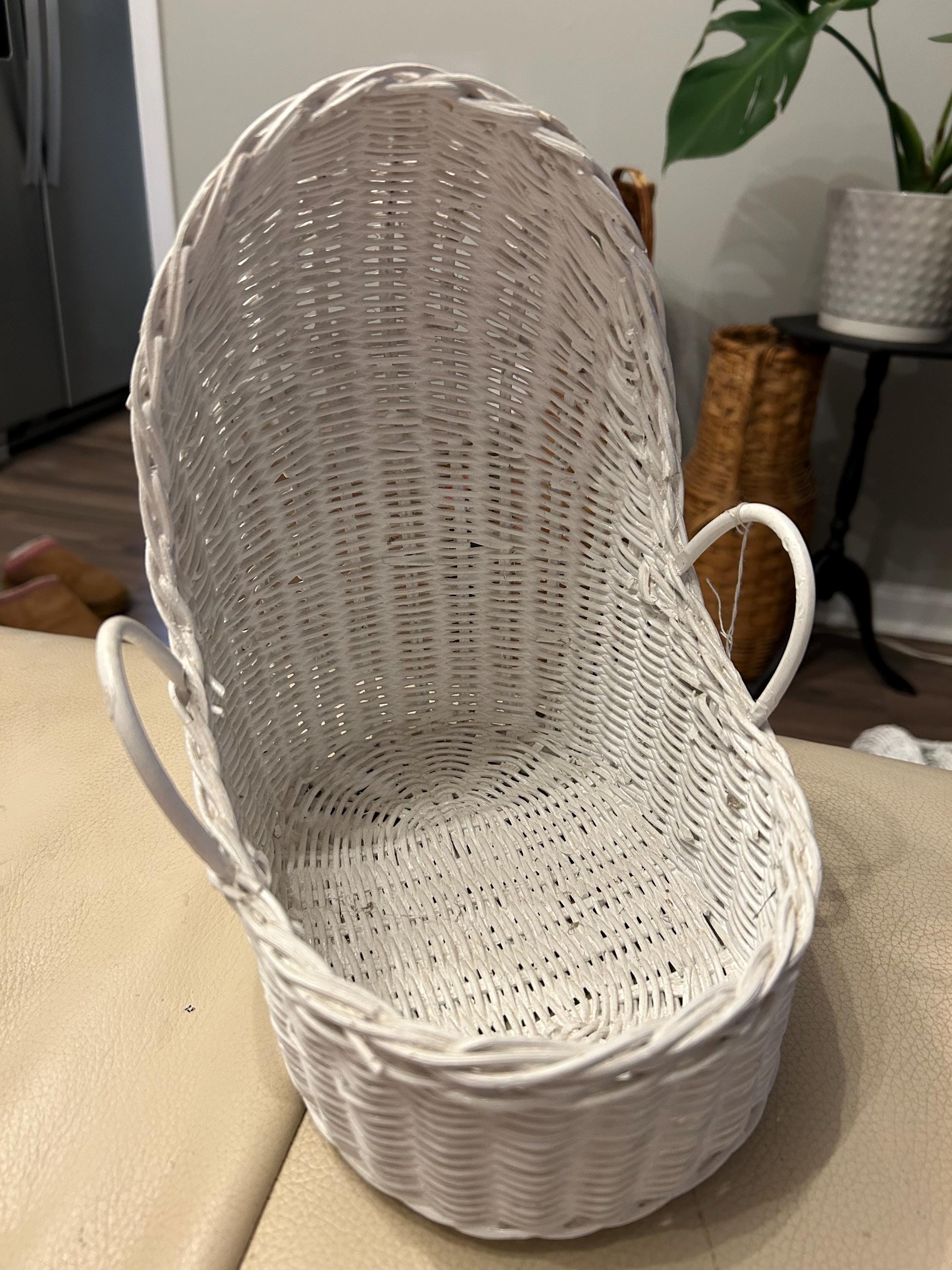 White Wicker Bassinet for Doll, VINTAGE Wicker Baby Bassinet, Mid ...