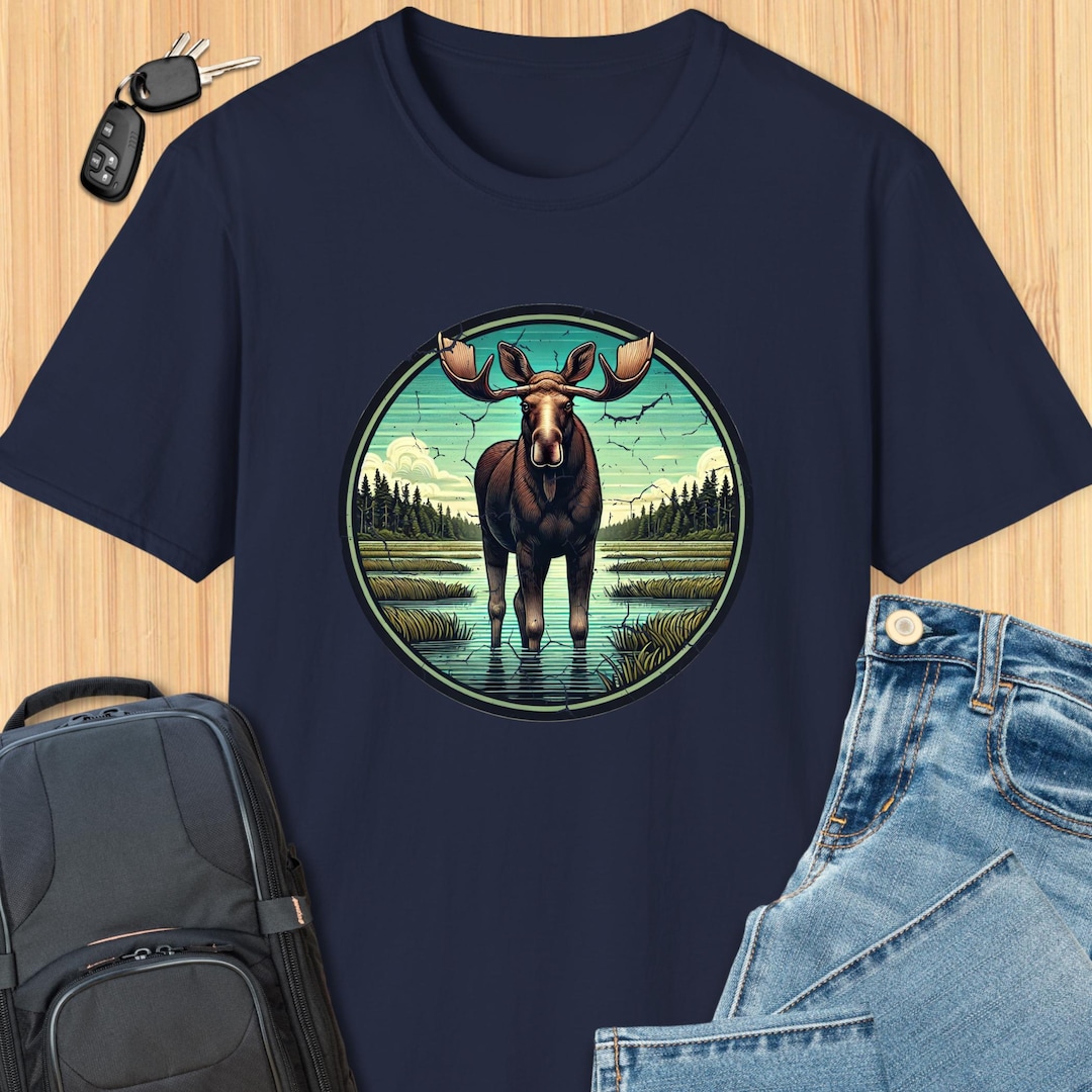 Vintage Style Moose Facing Forward Graphic T-shirt Wildlife Medallion ...