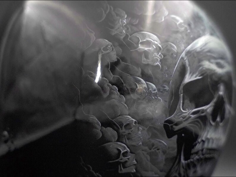 Custom Motorcycle Helmet With Eye-catching Motif, Unique Artwork Helmet ...