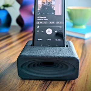 Smartphone Holder Sound Amplifier- Mobile Phone Stand With Passive ...