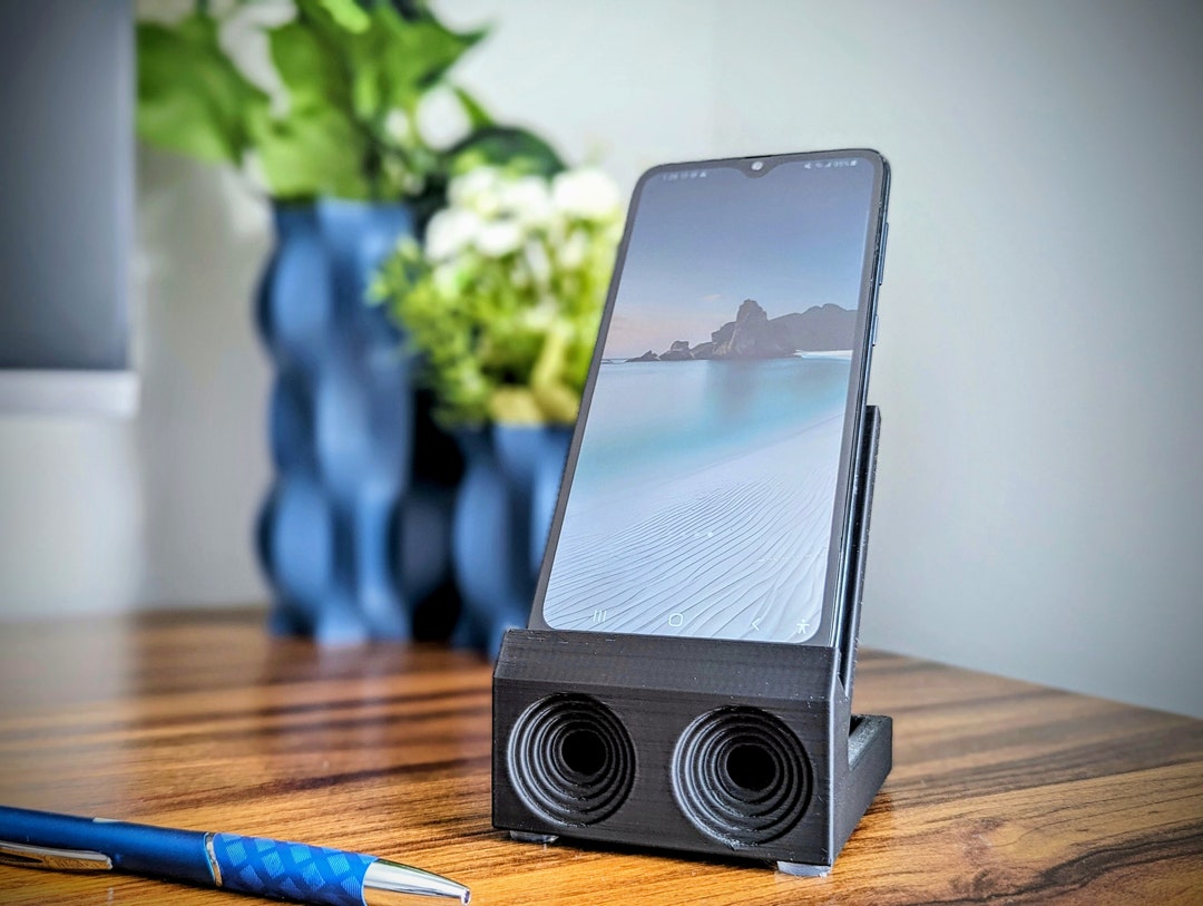 Music Enhancing Phone Stand - Passive Acoustic Speakers & Amplifier ...