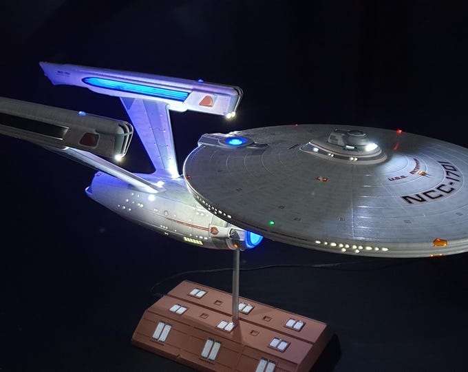 Star Trek 1:350 Enterprise NCC-1701-A Refit Model Built and Lit. 84 Cm ...