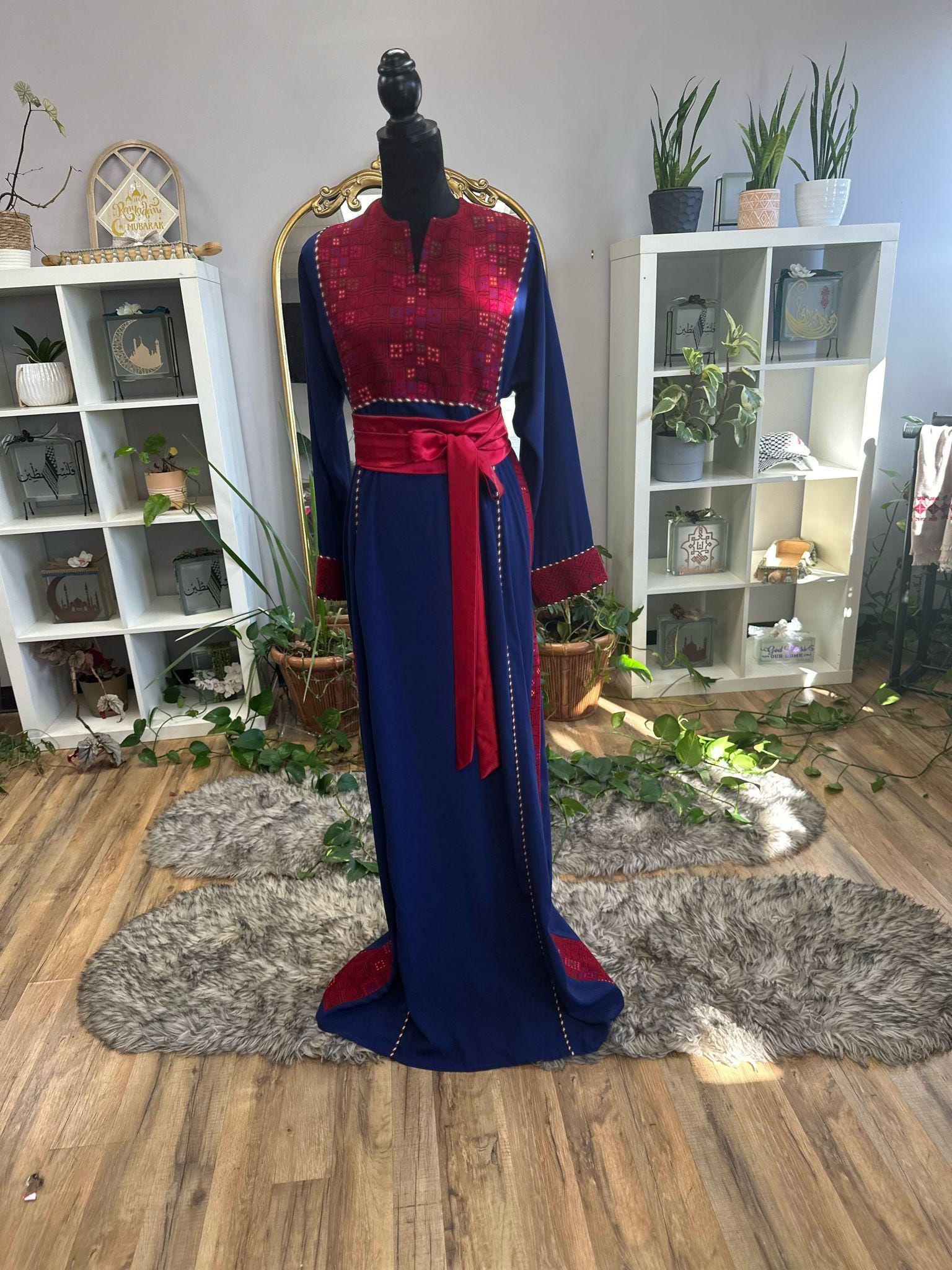 Handmade Tatreez Thobe With Matching Belt - Etsy