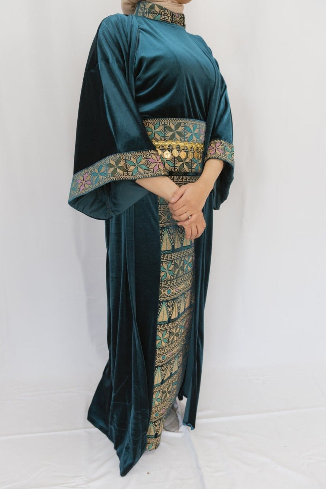 Velvet 3-piece Modern Tatreez Thobe With Coin Belt - Etsy