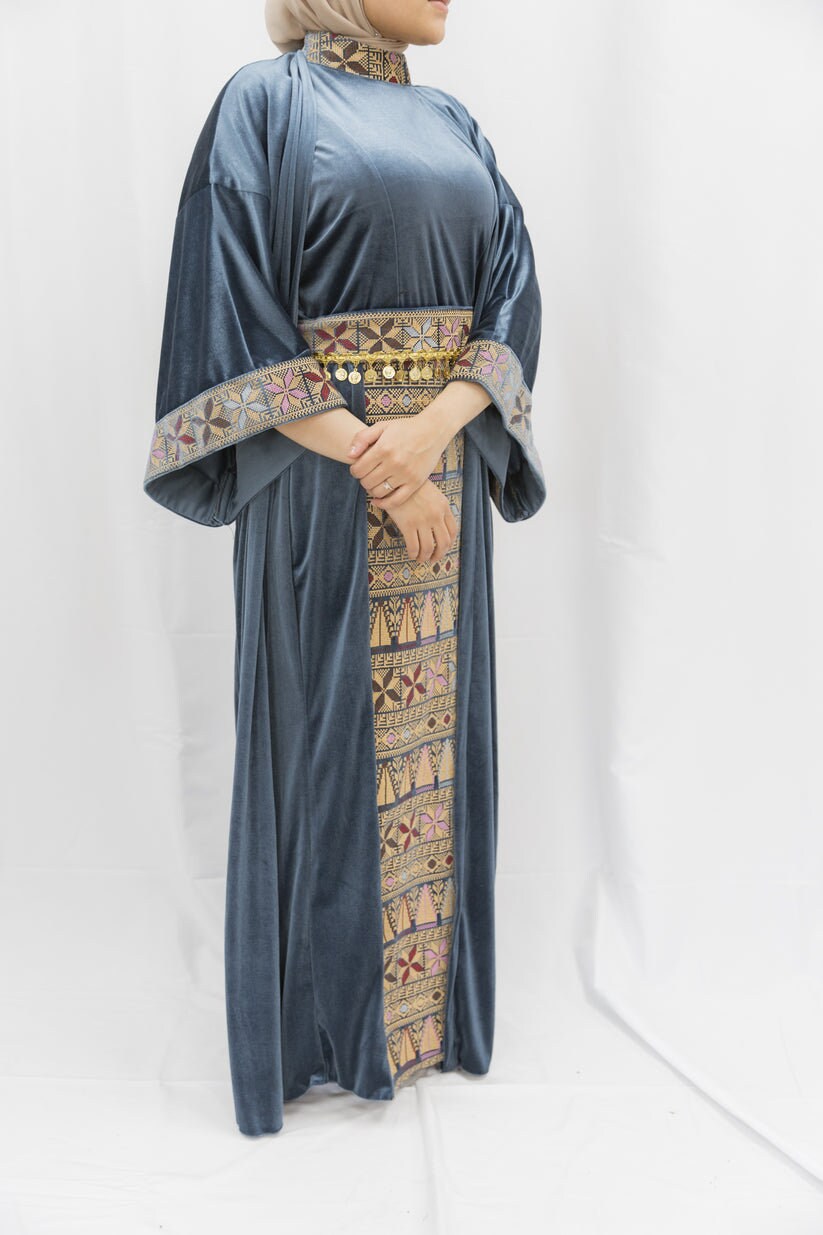 Velvet 3-piece Modern Tatreez Thobe With Coin Belt - Etsy