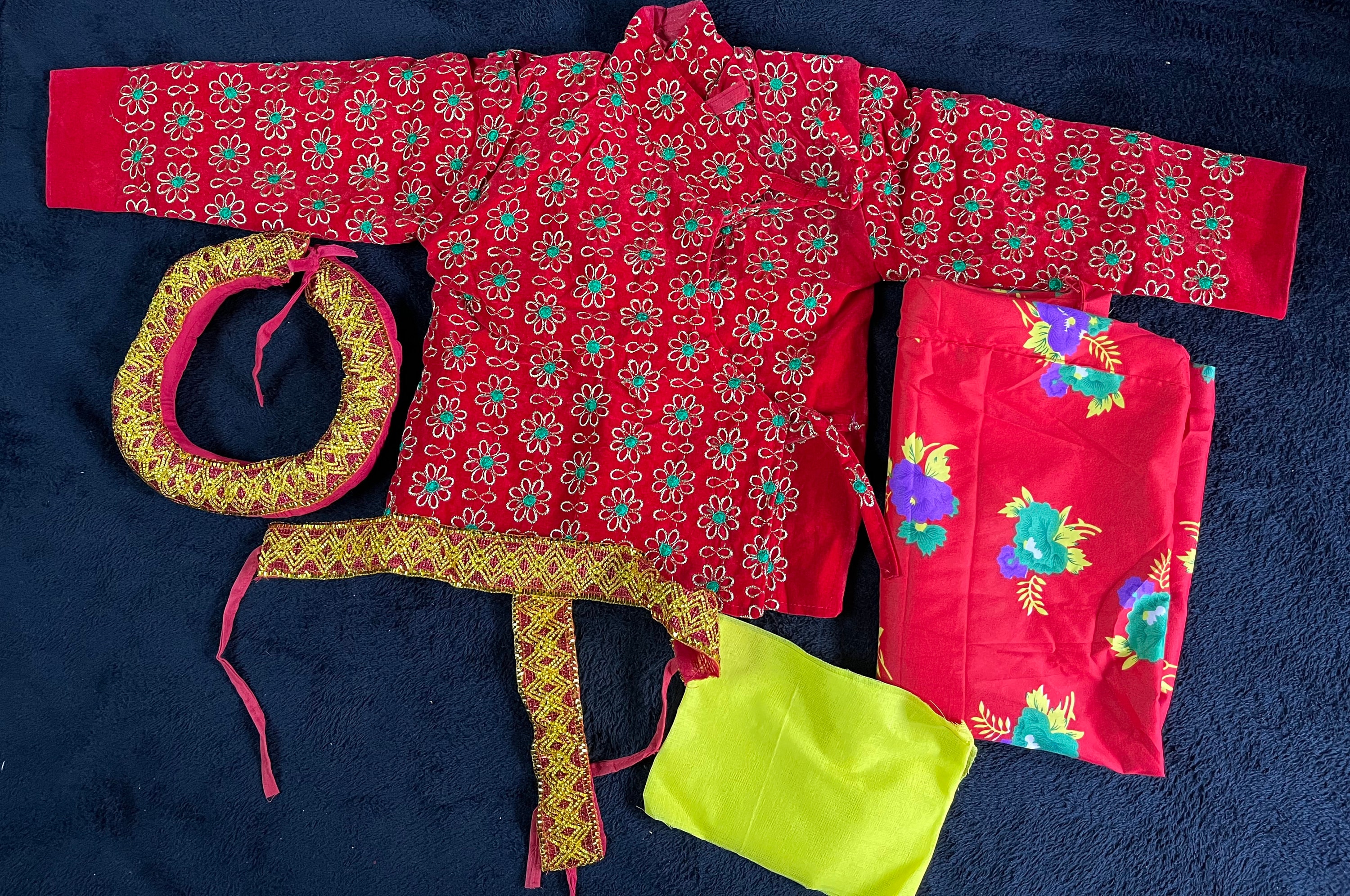 Nepalese Gunyo Choli Set: Traditional Coming-of-age Dress - Etsy