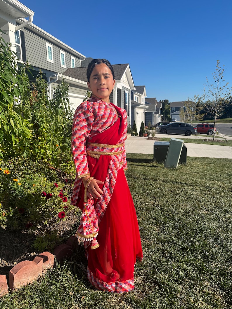 Girls' Gunyo Choli Set: Traditional Nepali Sari for Cultural Events - Etsy