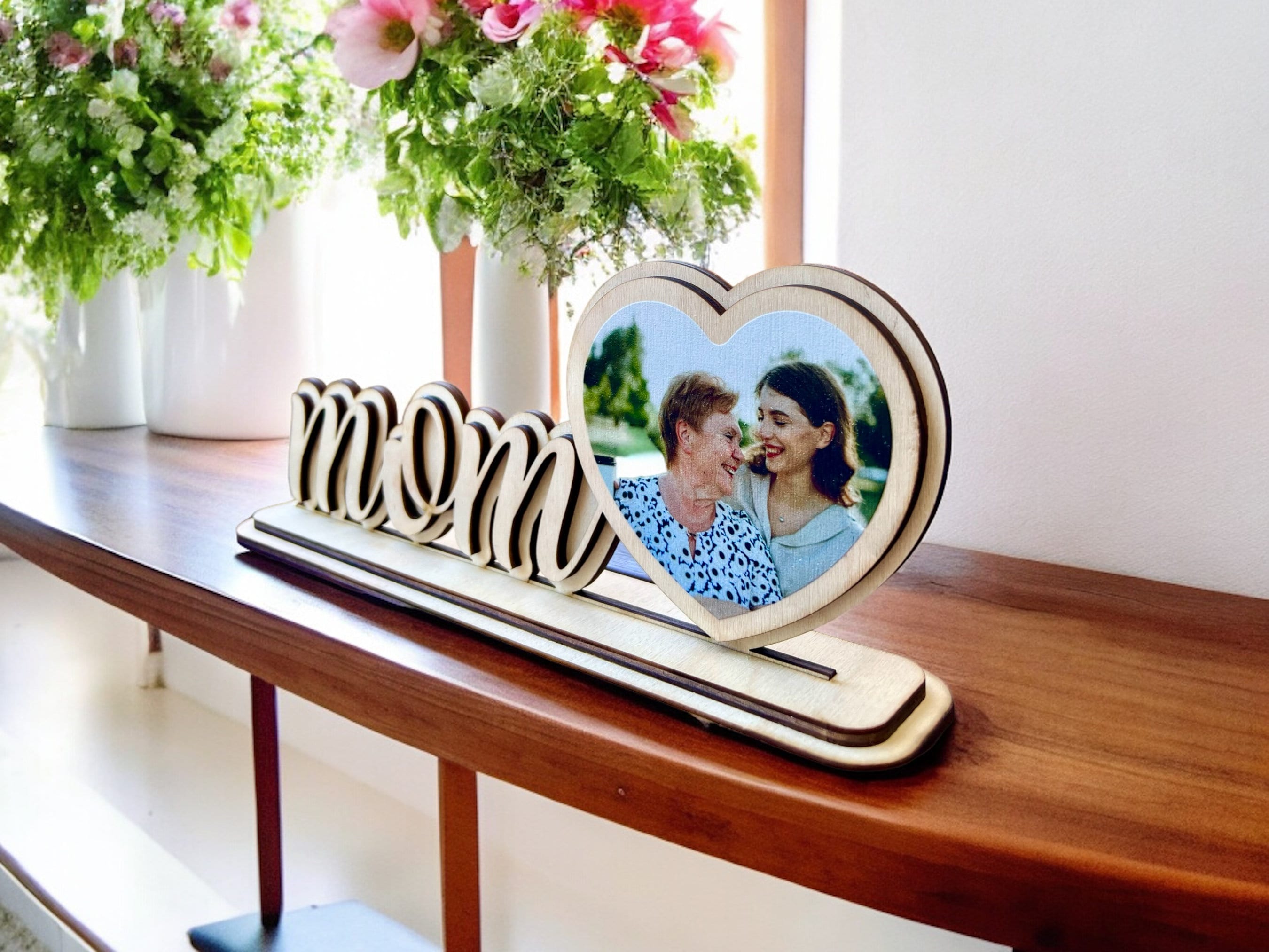 Mom Stand With Heart Shape Photo, Personalized Mom Picture Frame ...
