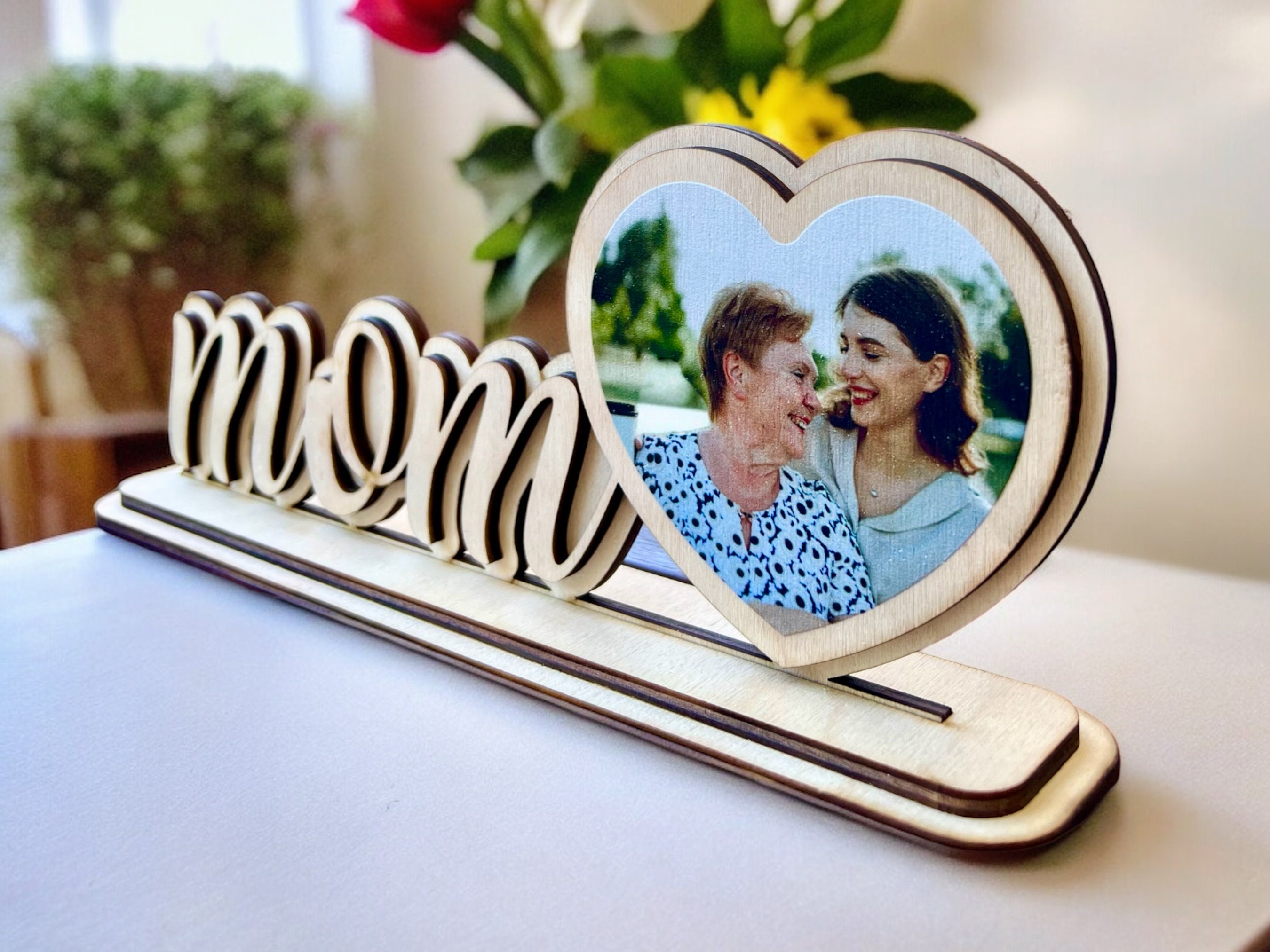 Mom Stand With Heart Shape Photo, Personalized Mom Picture Frame ...