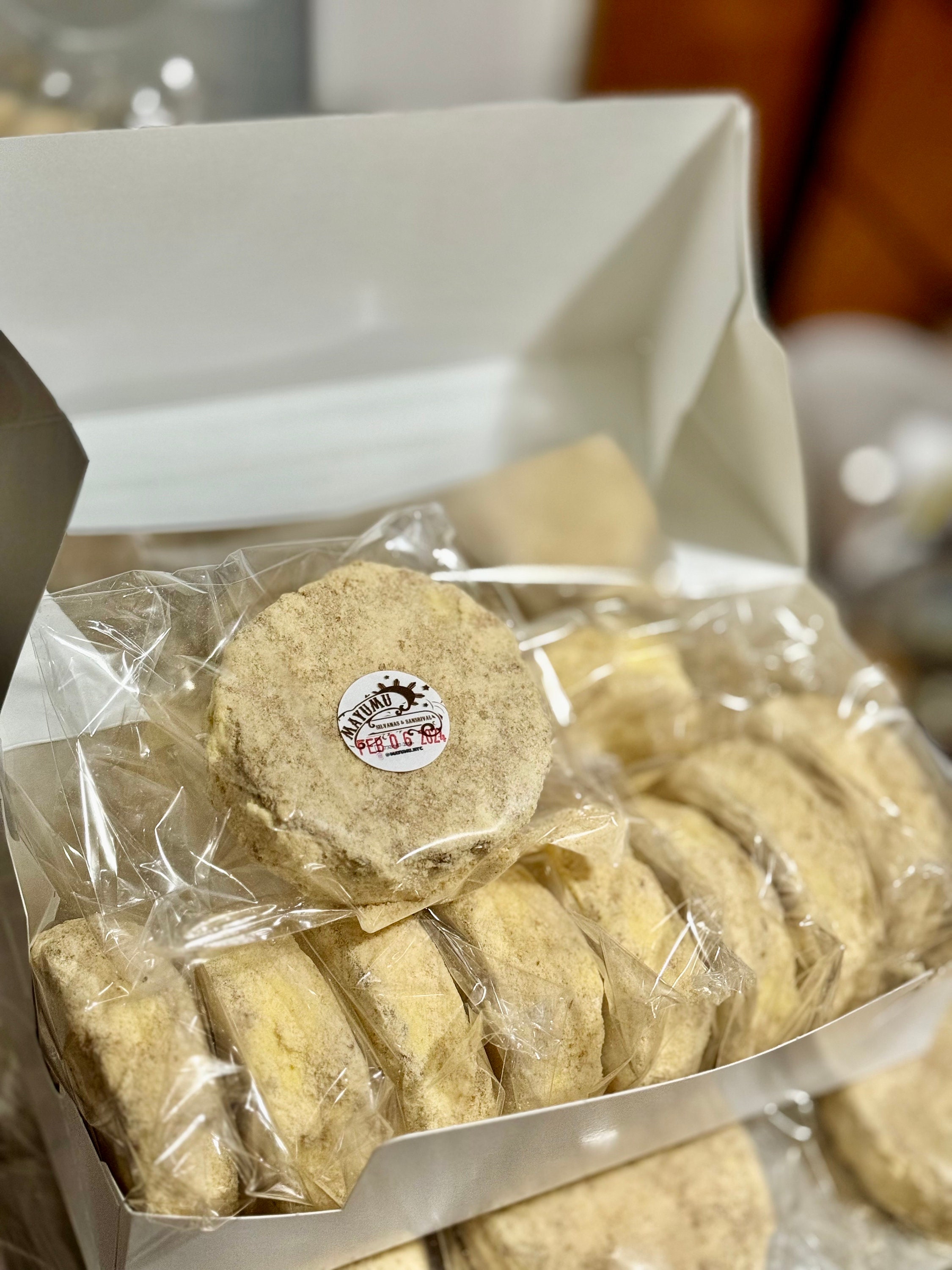 Filipino Silvanas: Cashew Meringue Buttercream Dessert - Etsy