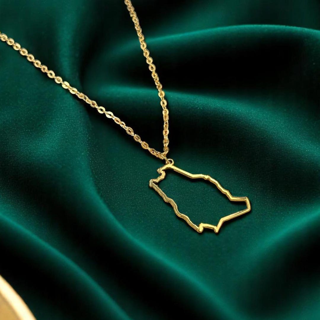 14k Solid Gold Saudi Arabia Map Necklace: Handmade Pendant - Etsy