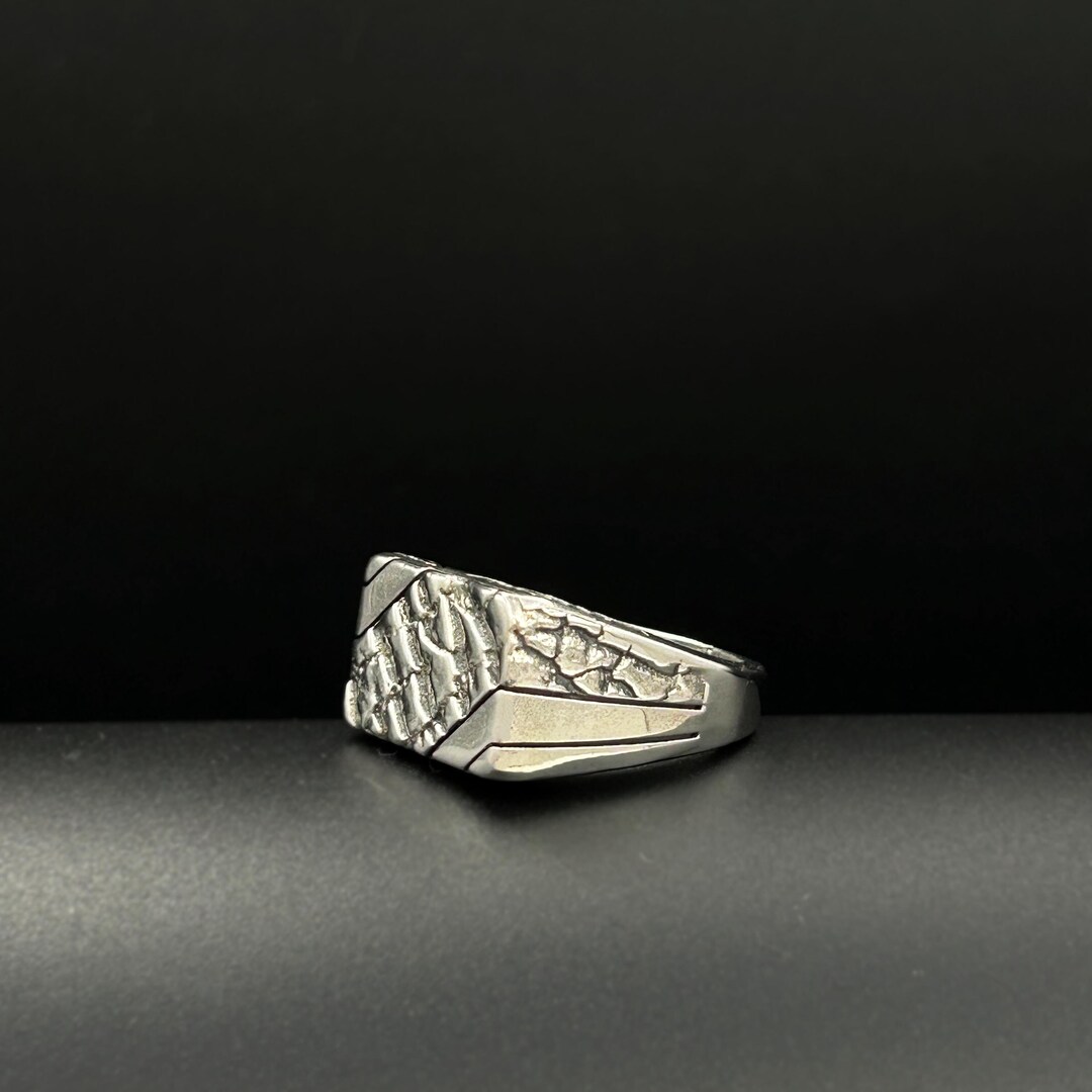 Rustic Stone Pattern Signet Ring Unique Oxidized 925 Sterling Silver ...