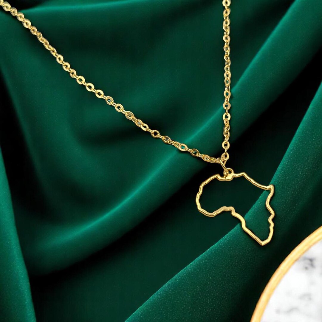 14k Solid Gold Africa Map Pendant Necklace - Etsy UK