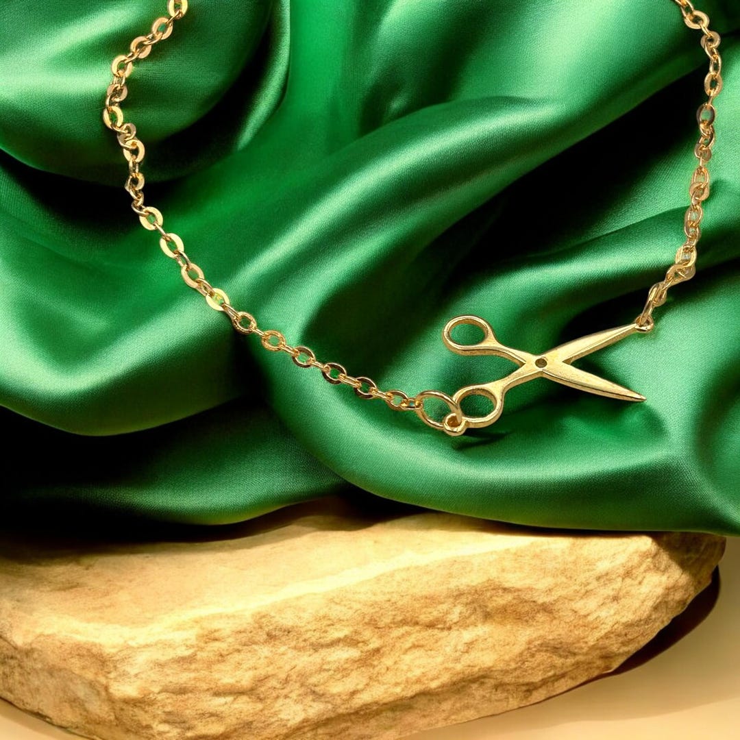 14K Solid Gold Scissors Bracelet: Hairstylist Gift - Etsy