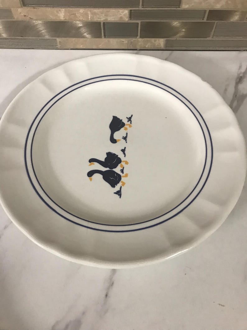 Two Italian Ceramica Castellania White Made in Italy Blue Ducks With ...