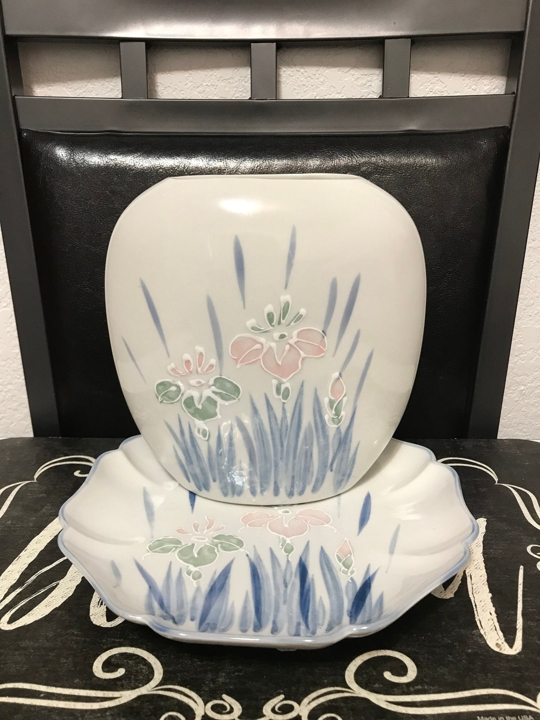 Japanese 1980’s Vintage Himark Iris Mist Blue White Pink Flower Vase ...