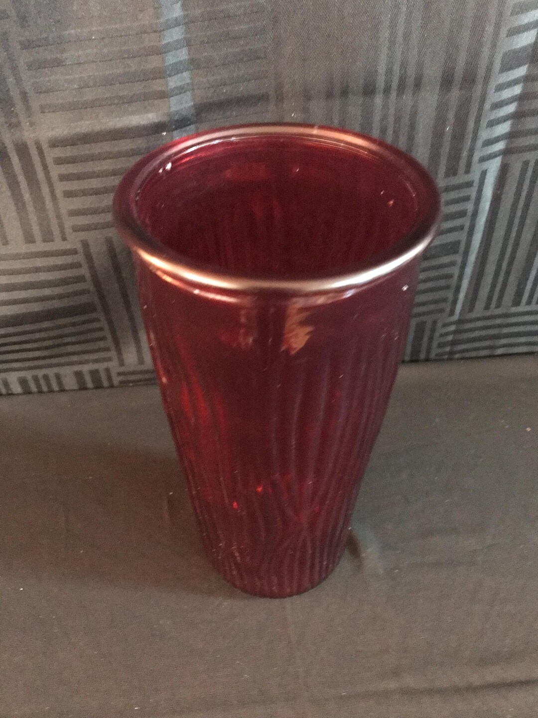 Pretty Ruby Red or Clear Wide Mouth Flower Bouquet Bark Textured Glass ...