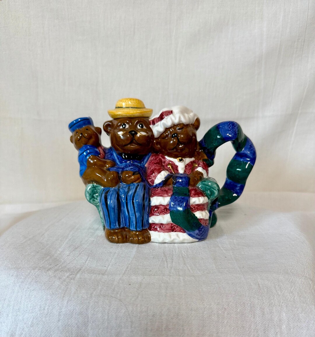 Three Little Bears Family Teapot Decorative Vintage Collectible Nursery ...