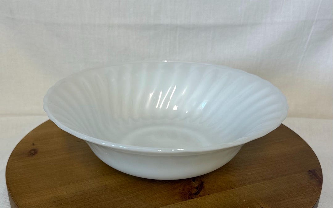 Anchor Hocking Fire King Round 9” Casserole Dish Bakeware Candle Glow ...
