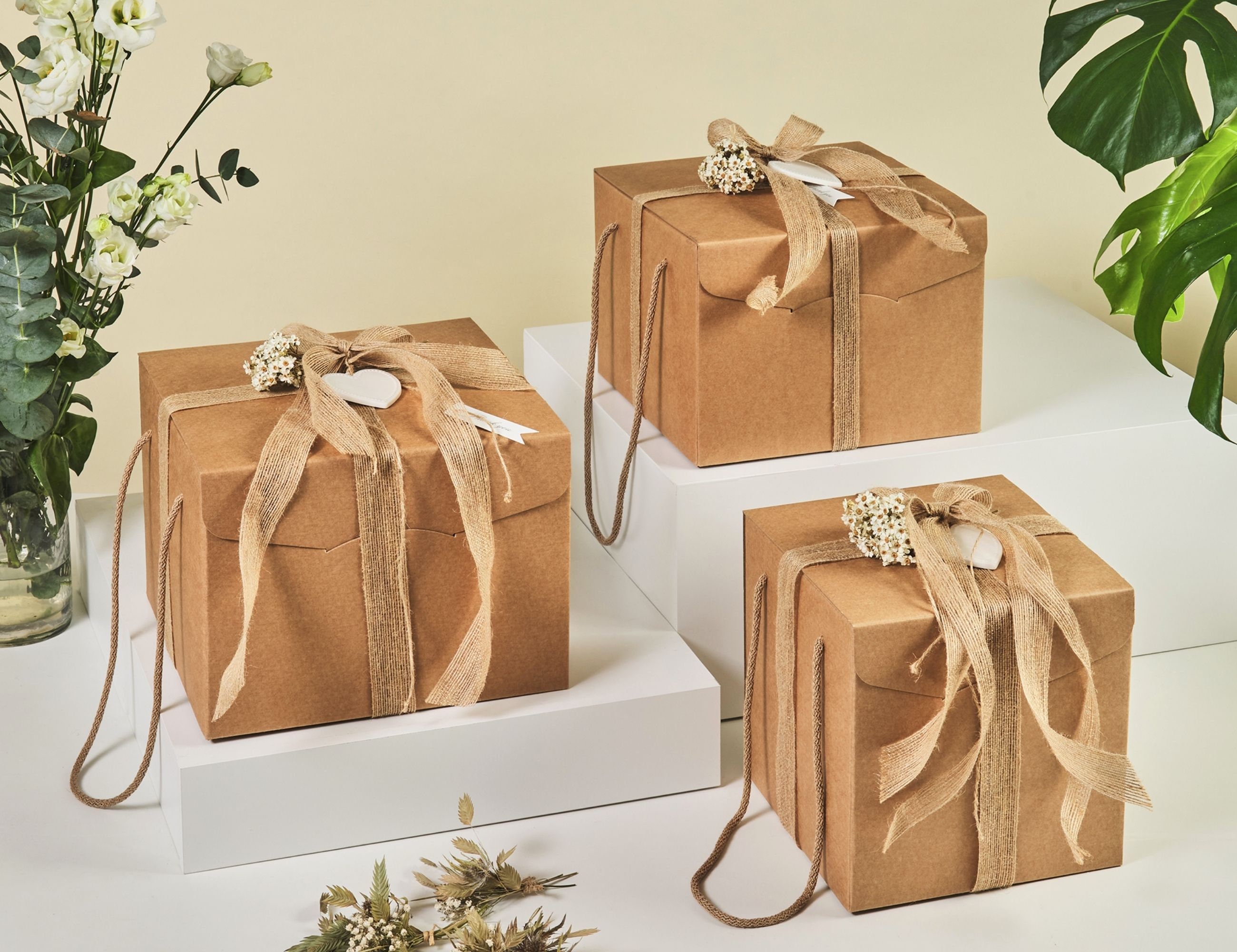 Pack of 10 Gift Boxes With Lids & String Handles - Ideal for Bakery ...