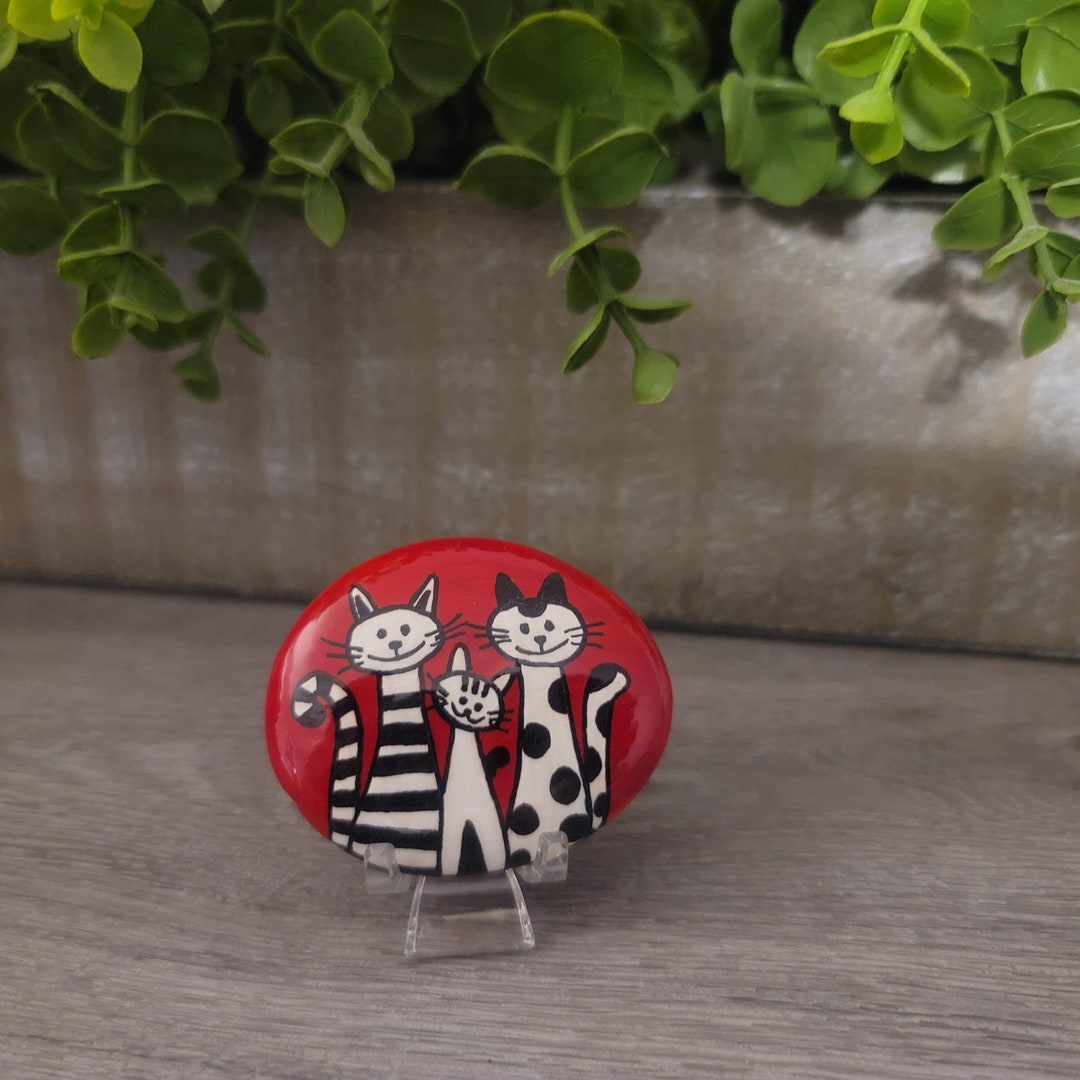Painted Cat Rocks, Cat Lovers, Cute Cats, Friendship, Unique Gifts ...