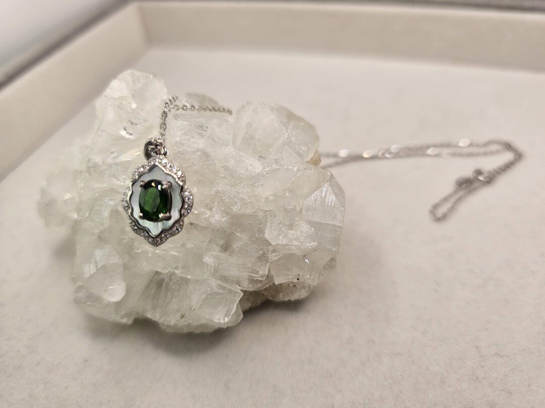 925 Sliver With Green Crystal Slim Necklace , Crystal 0.5cm - Etsy