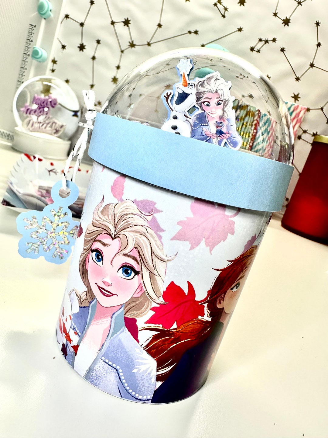 Elsa Frozen Pringles a Frozen Adventure, Disney Frozen Decor Party ...