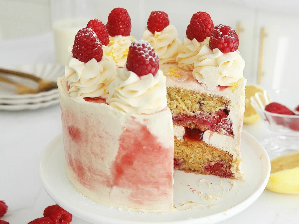 The BEST Lemon Raspberry Cake With Lemon Glaze and Fresh Raspberry ...