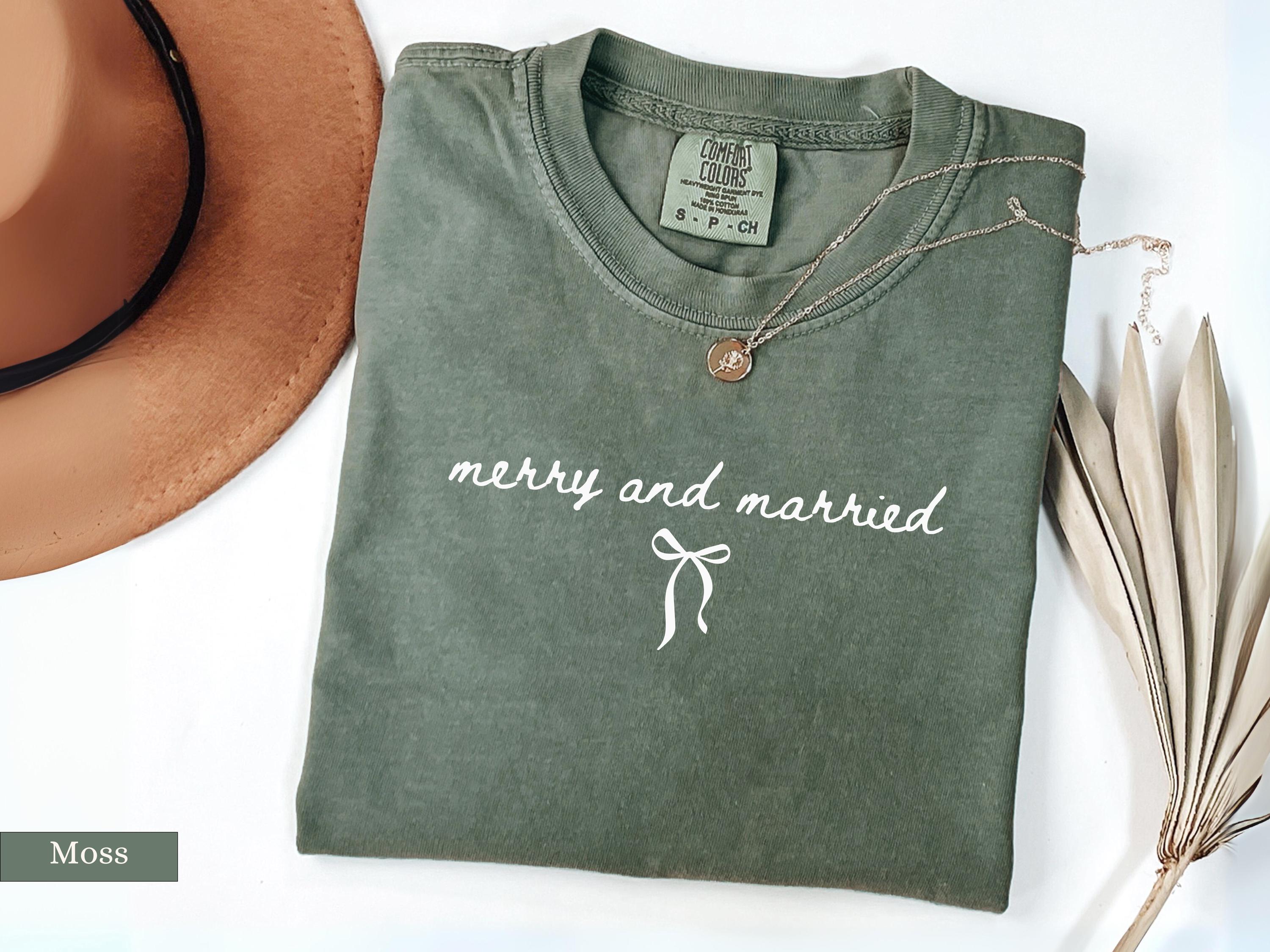 Merry and Married Sweatshirt, First Christmas as Mr and Mrs Tee ...