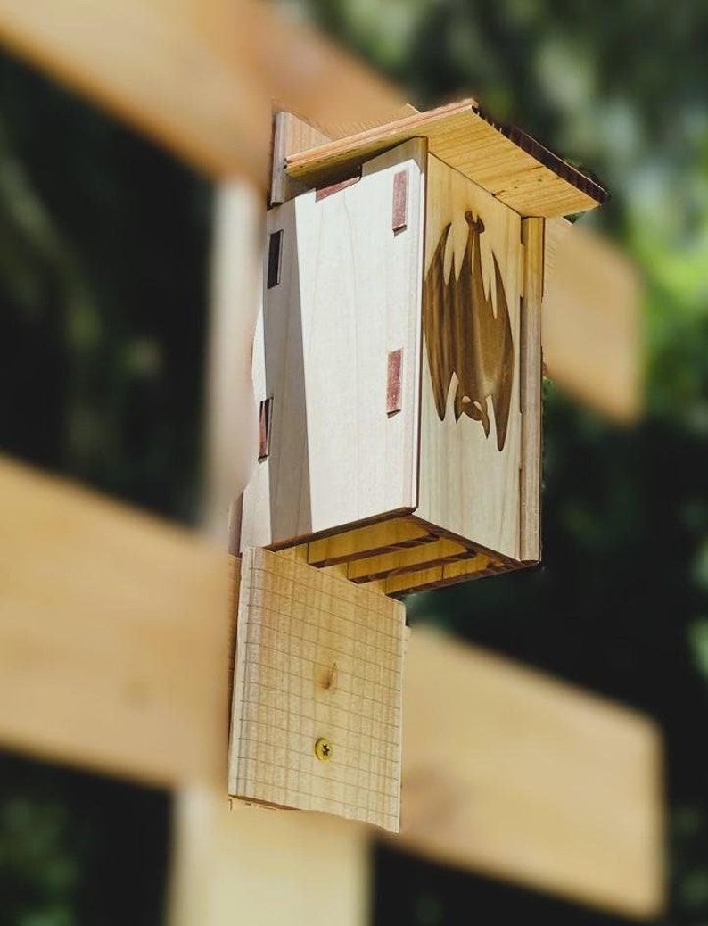 Bat House, Natural Pacific Cedar, 3 Chamber Roost Area. Easily ...
