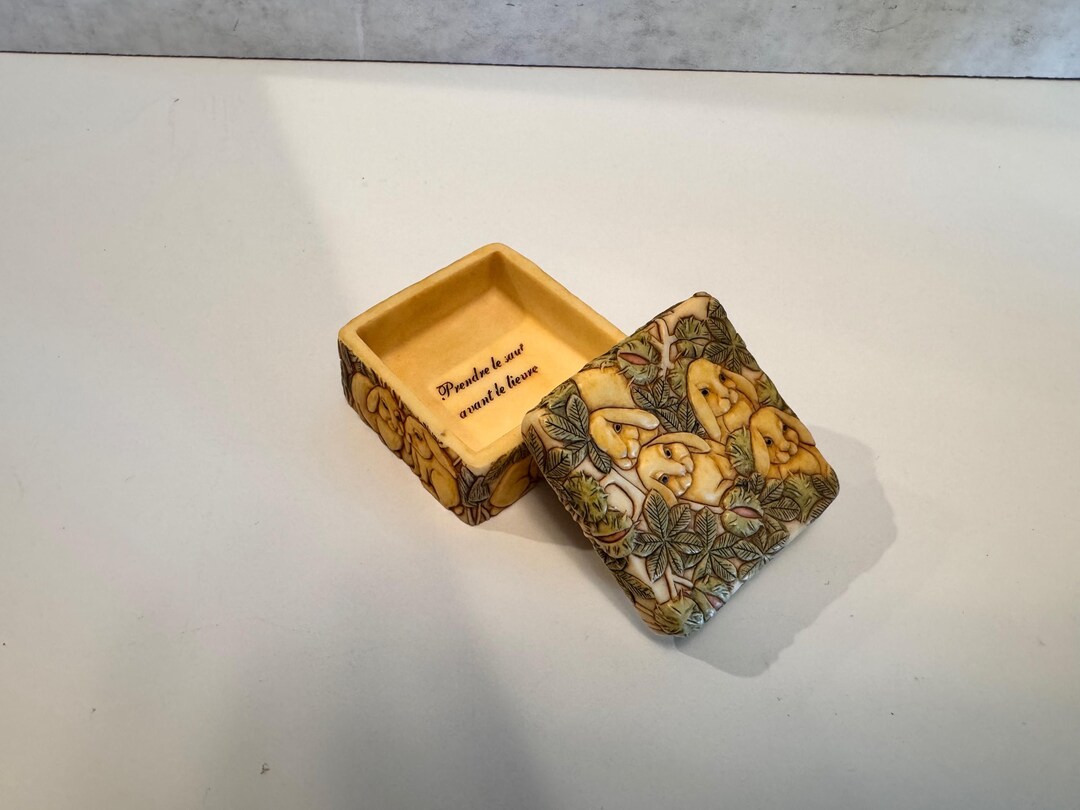 Hide and Seek - Jardinia Small Trinket Box - Etsy