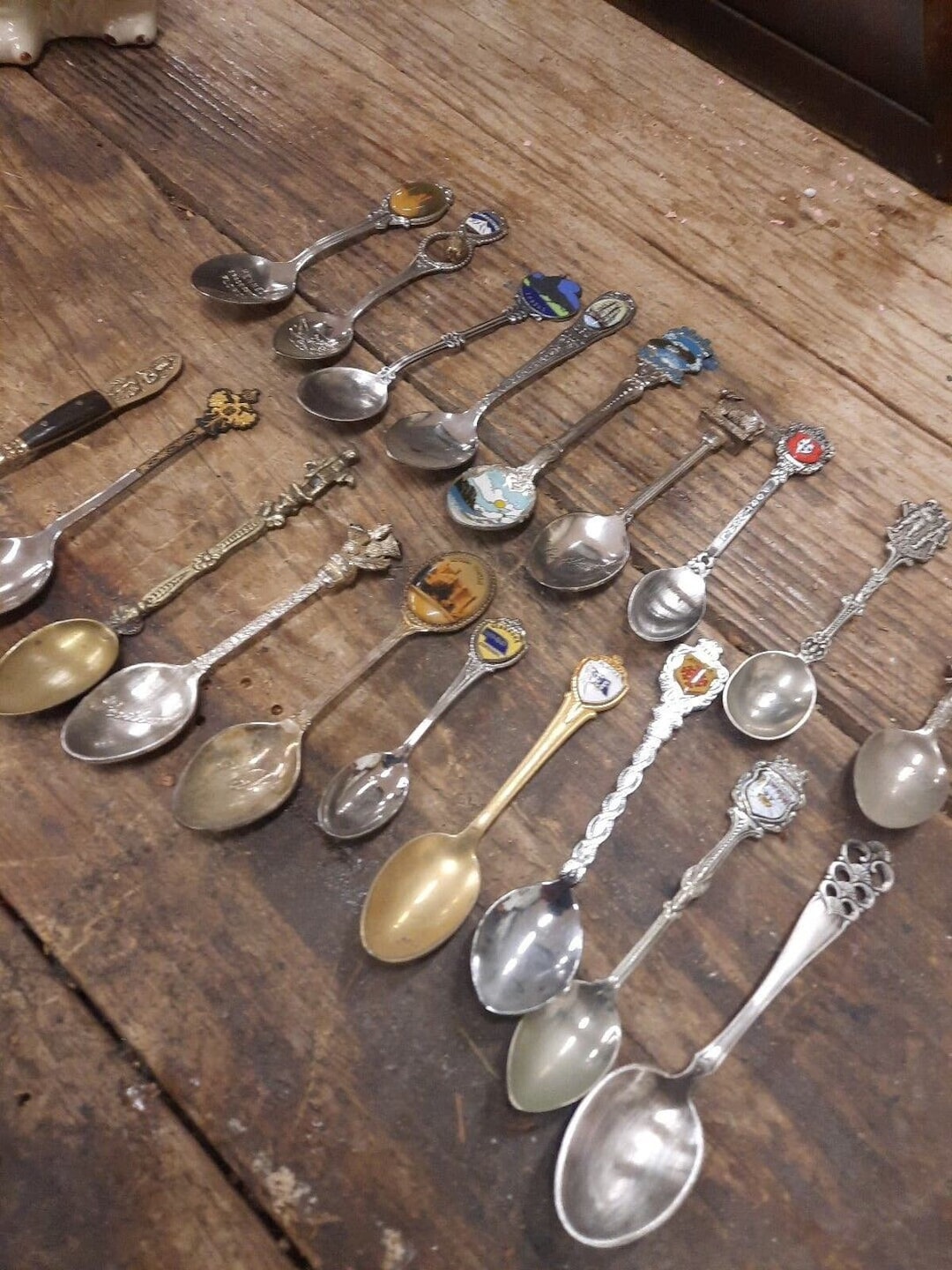 Lot of 19 Vintage Souvenir Collector Collectible Spoons World Country ...