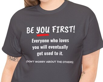 Expert Multi-tasker, Sarcastic Quote T Shirt: Silly, Funny Crewneck ...